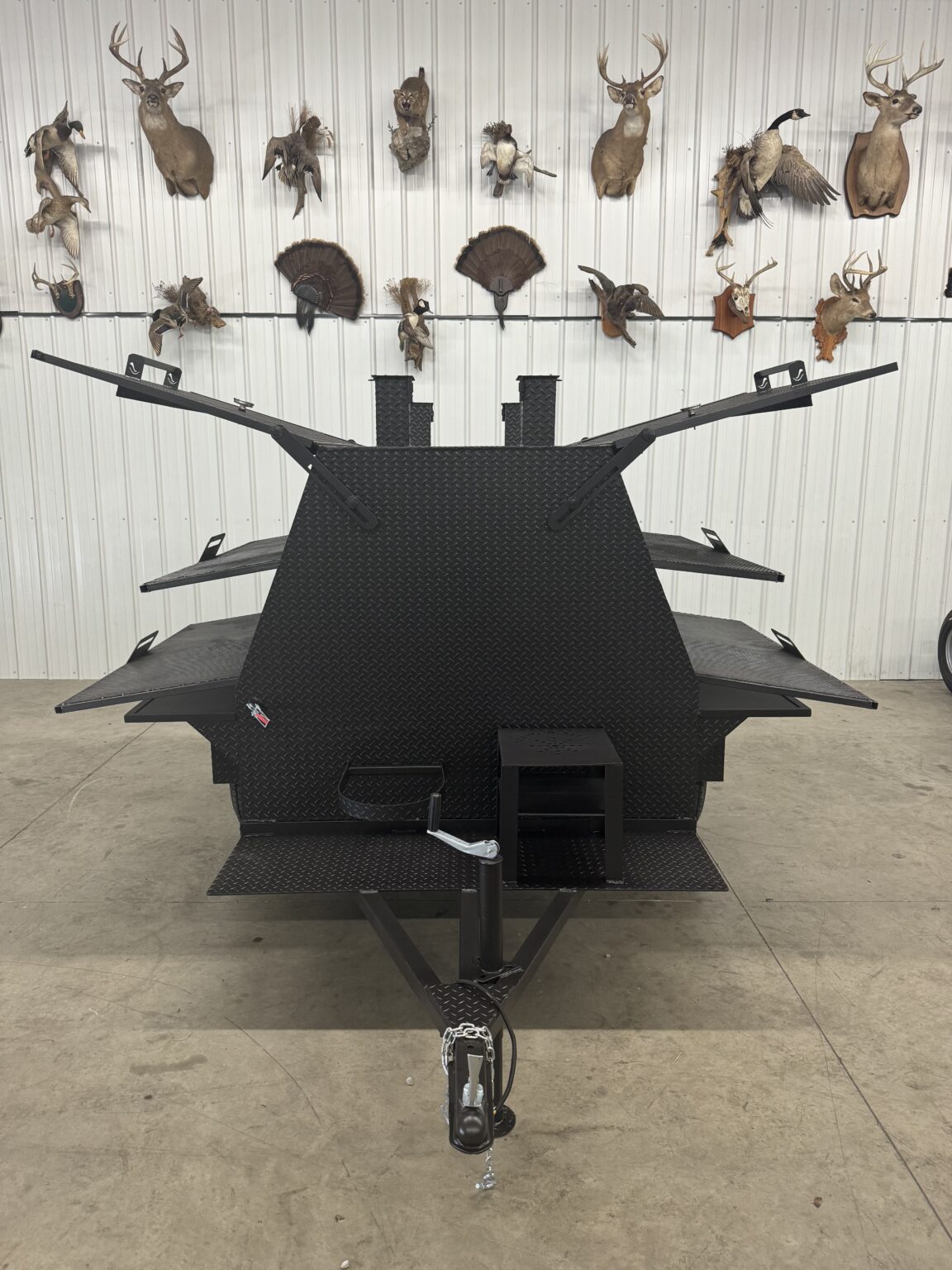 SNS Mega Grill – Sling 'N' Steel Custom Smokers