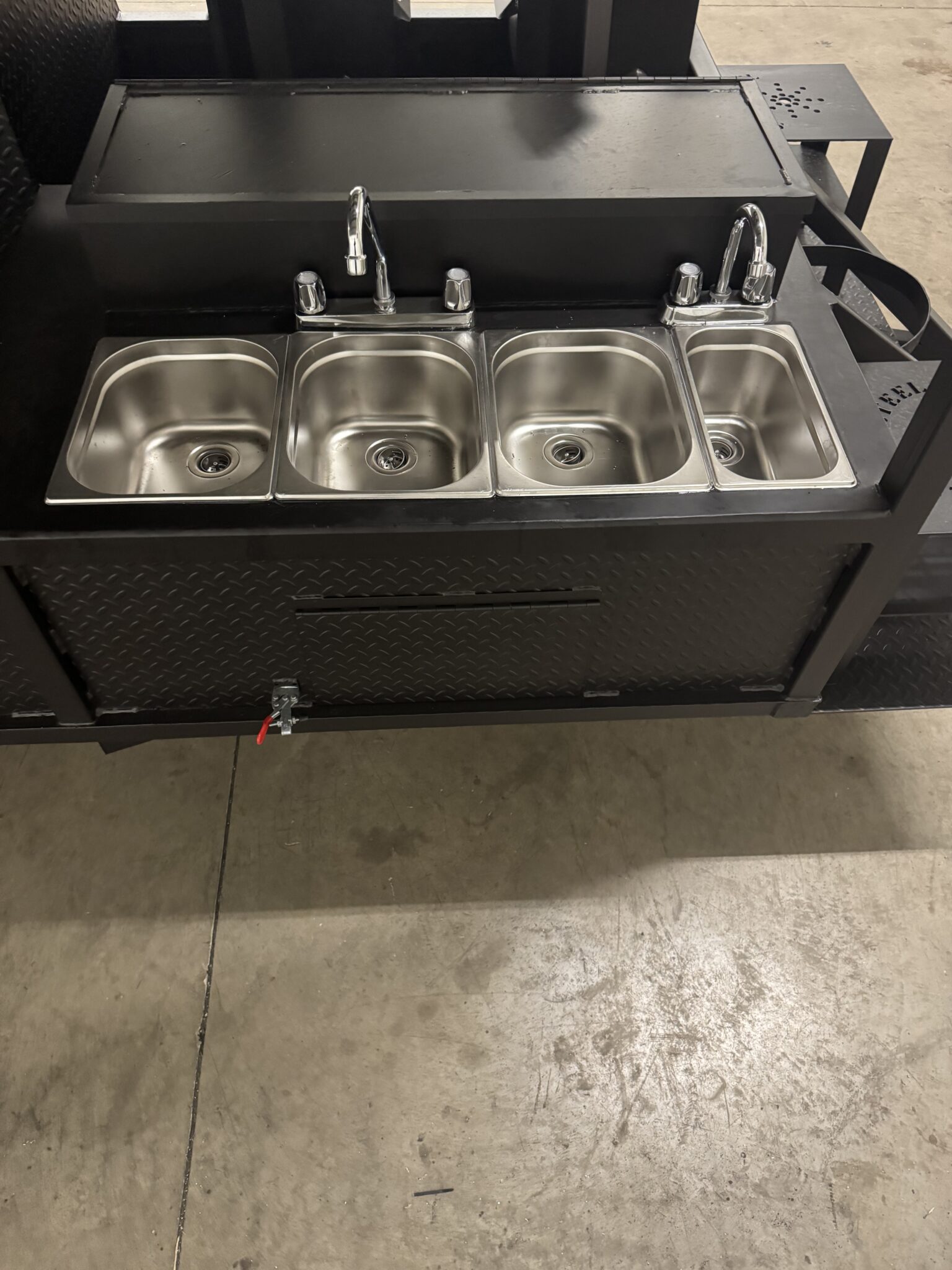 Custom Ultimate Smokehouse 72 Option #3 – Sling 'N' Steel Custom Smokers